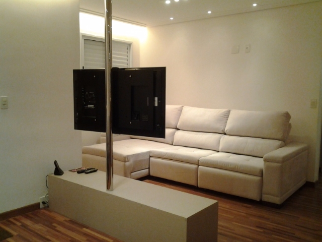 Suporte TV Inox Polido Móvel ao Teto 1mt